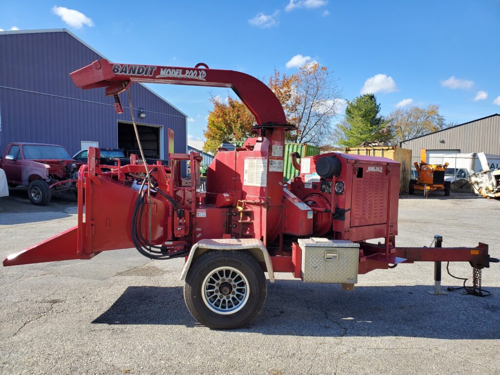 (SOLD) 2012 Brush Bandit Model 200XP 12″ Wood Chipper