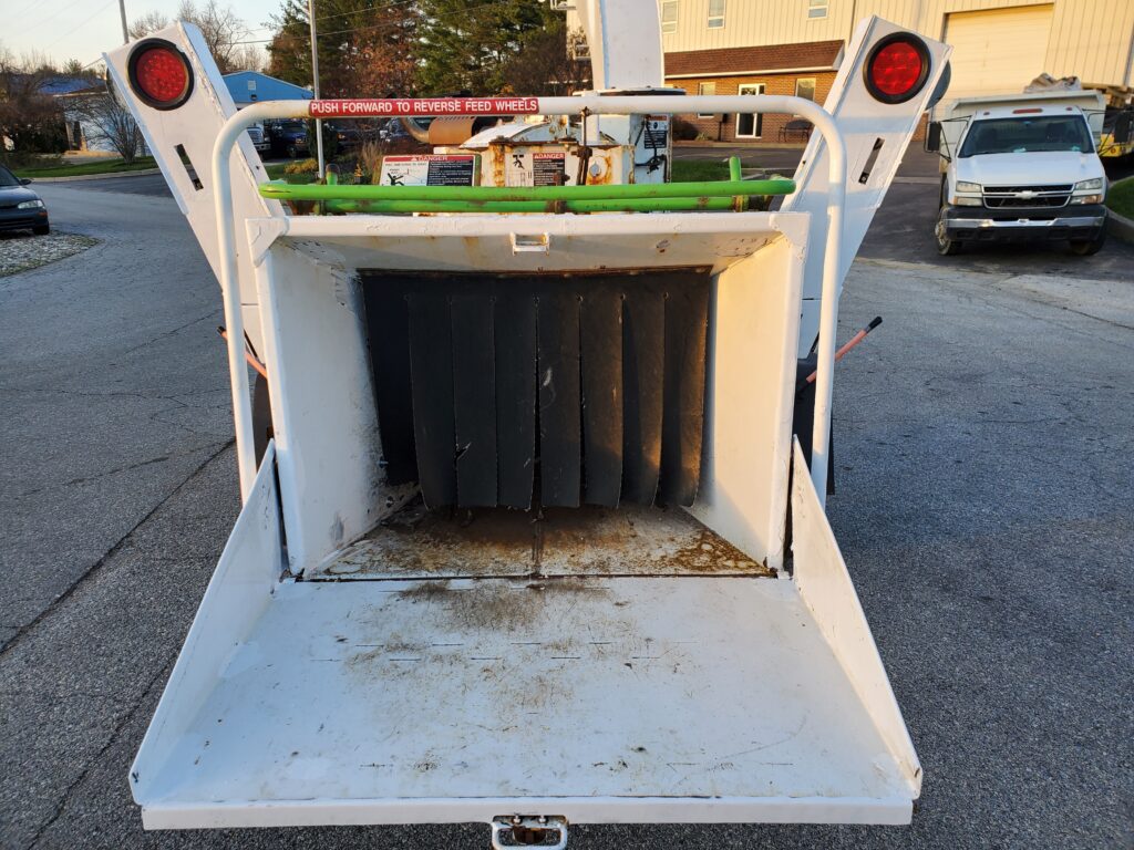 (SOLD) 2013 Altec DC1317 13″ Disc Tier 2 86hp Kubota Turbo Diesel Wood ...